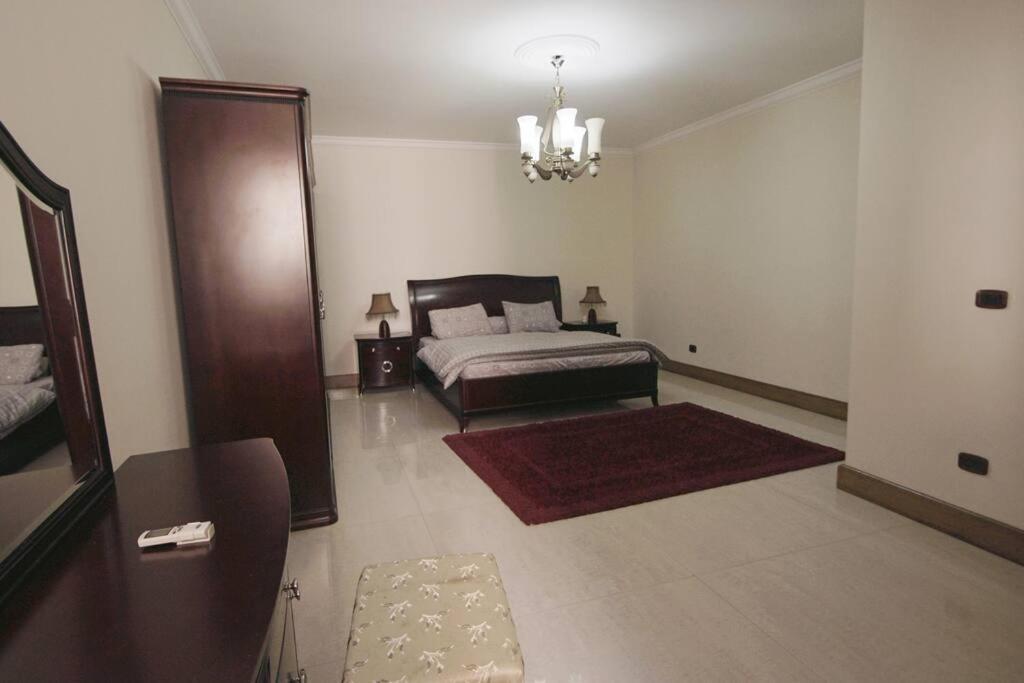 ZAMALEK RETREAT: PREMIUM STAY WITH NILE VIEW, CAIRO ZAMALEK RETREAT: PREMIUM STAY WITH NILE VIEW, CAIRO